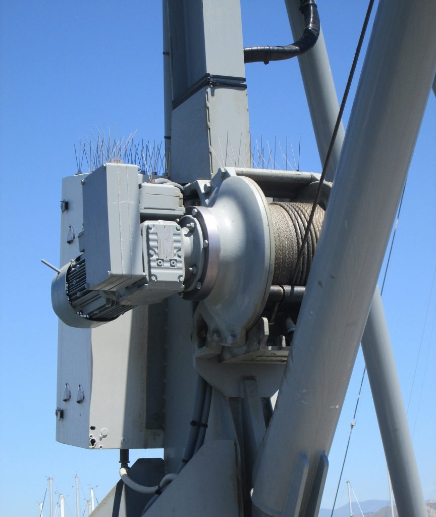 Columbia Stiff Leg Davit Crane for Commercial Fishing Pier - Allied ...